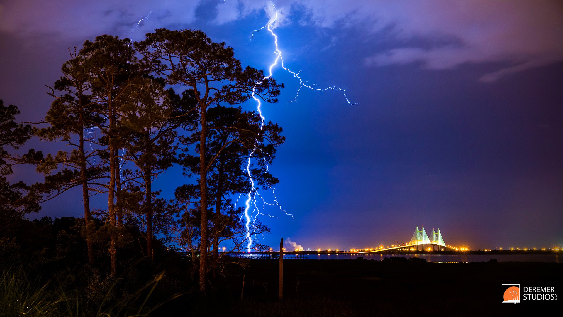 801196 Title Photography Lightning Earth Sky Blue - Full Hd Raio ...