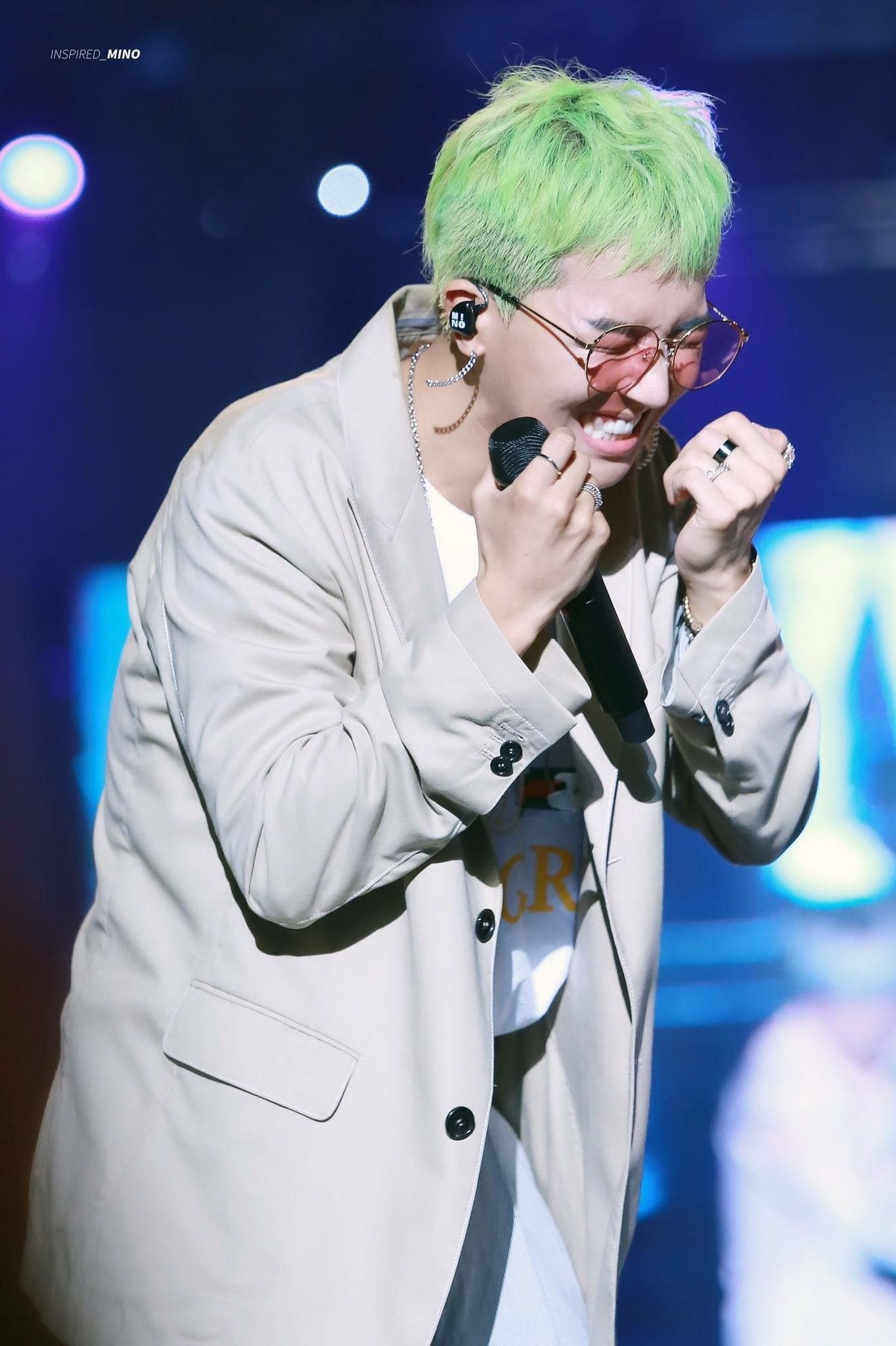 mino wallpaper,performance,singer,music artist,performing arts,singing ...