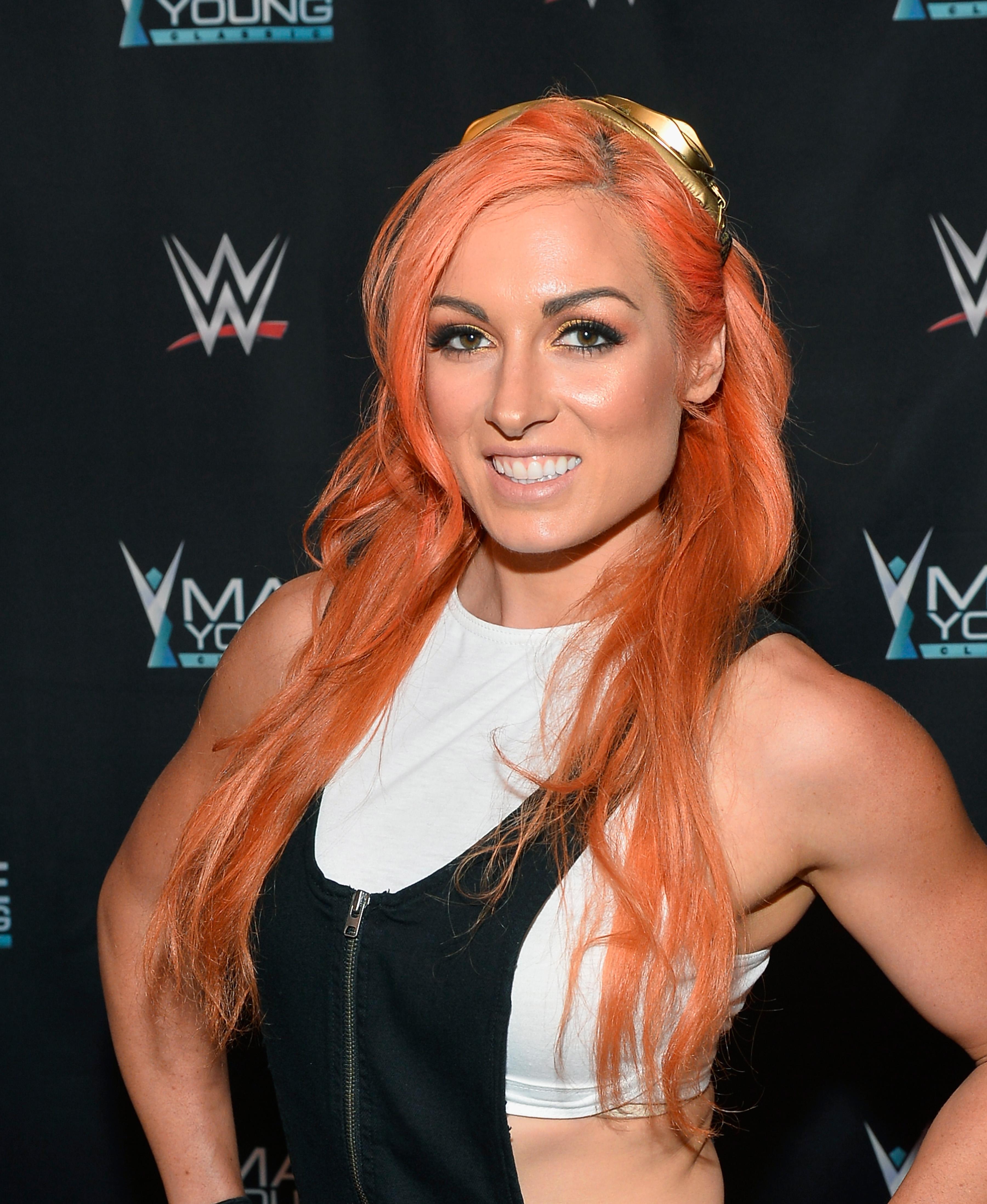 becky lynch fondo de pantalla,cabello,peinado,rubio,naranja,labio ...