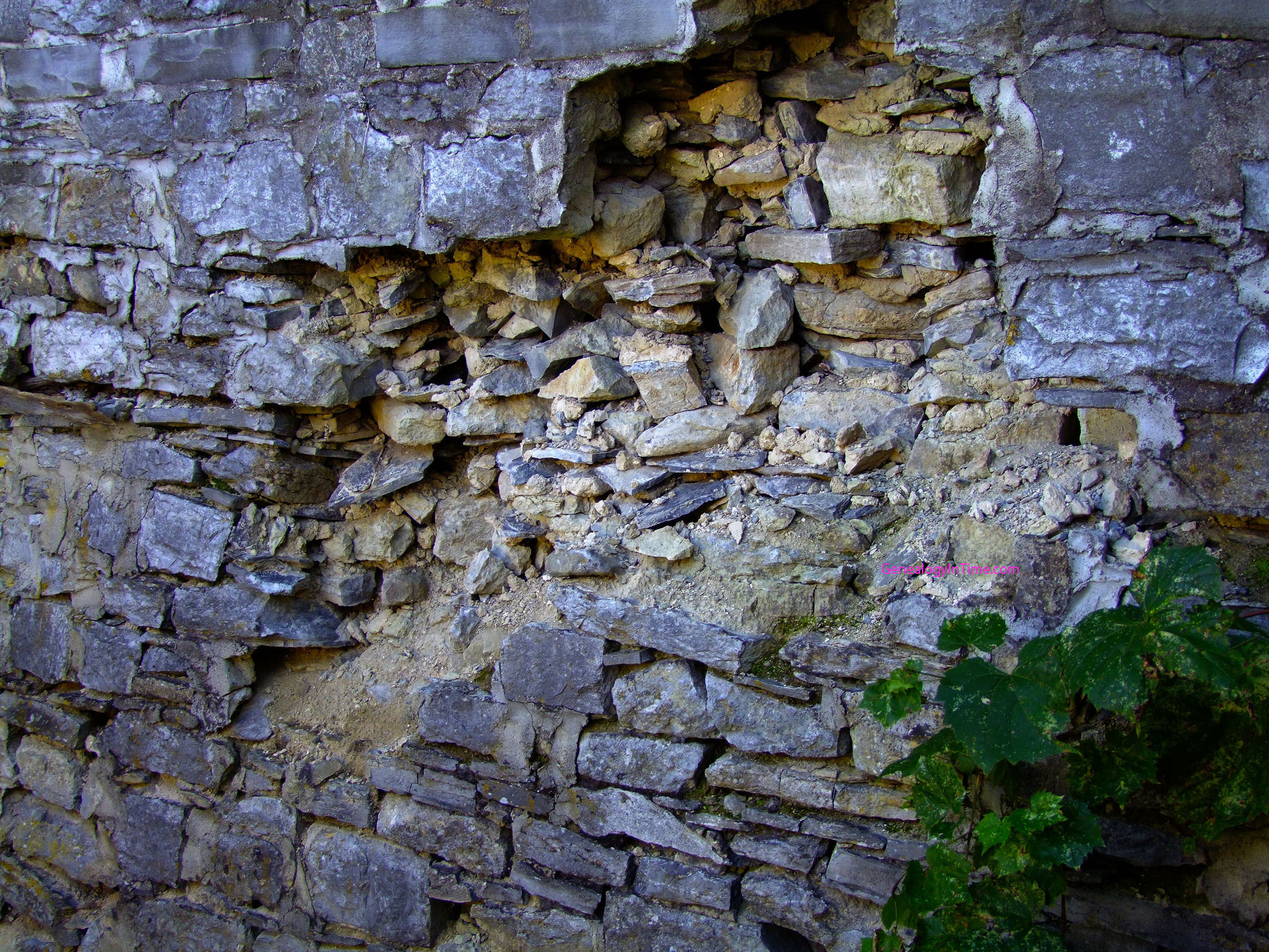 Rubble Stone Wall Broken- WallpaperUse