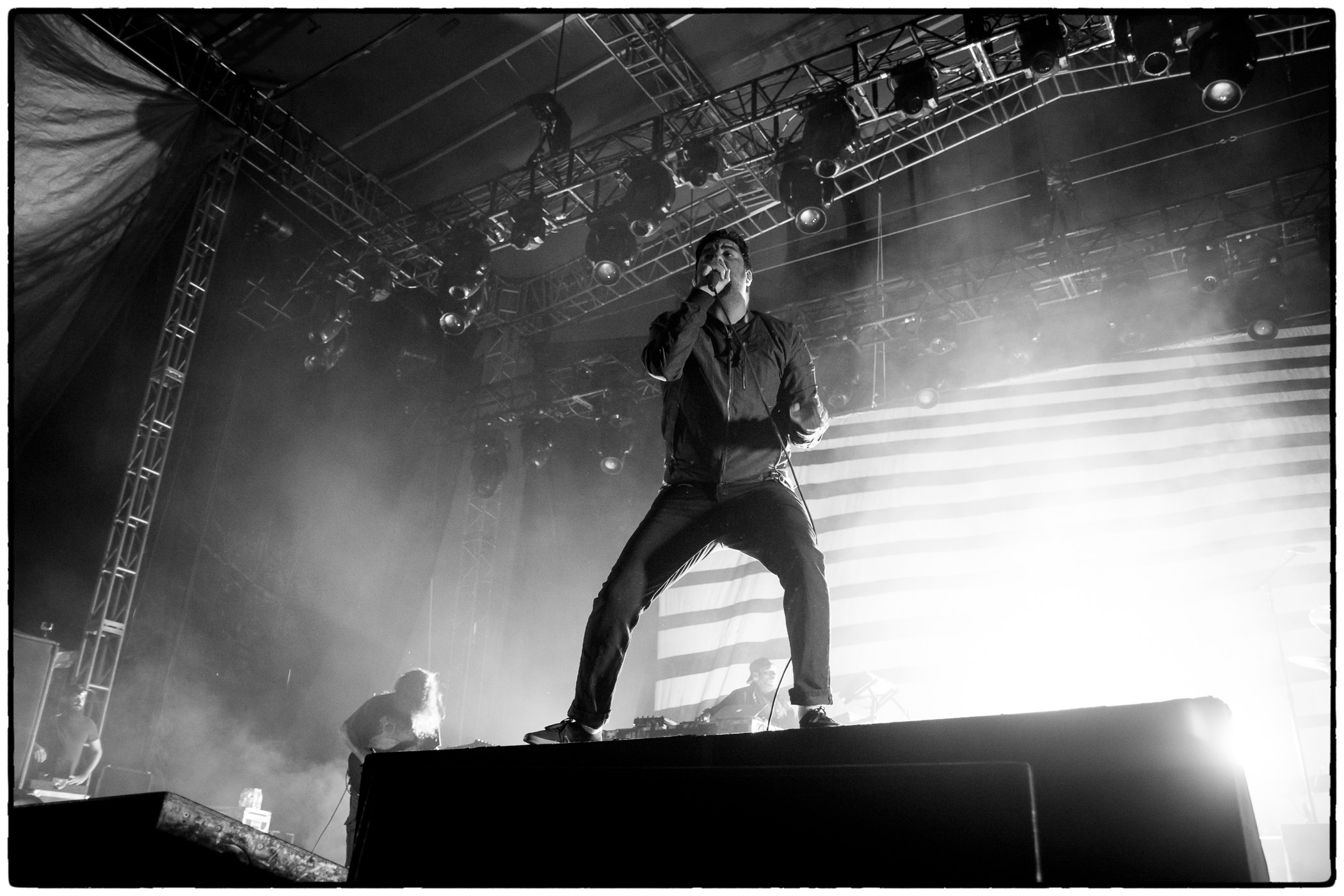 deftones wallpaper,white,photograph,performance,black and white ...