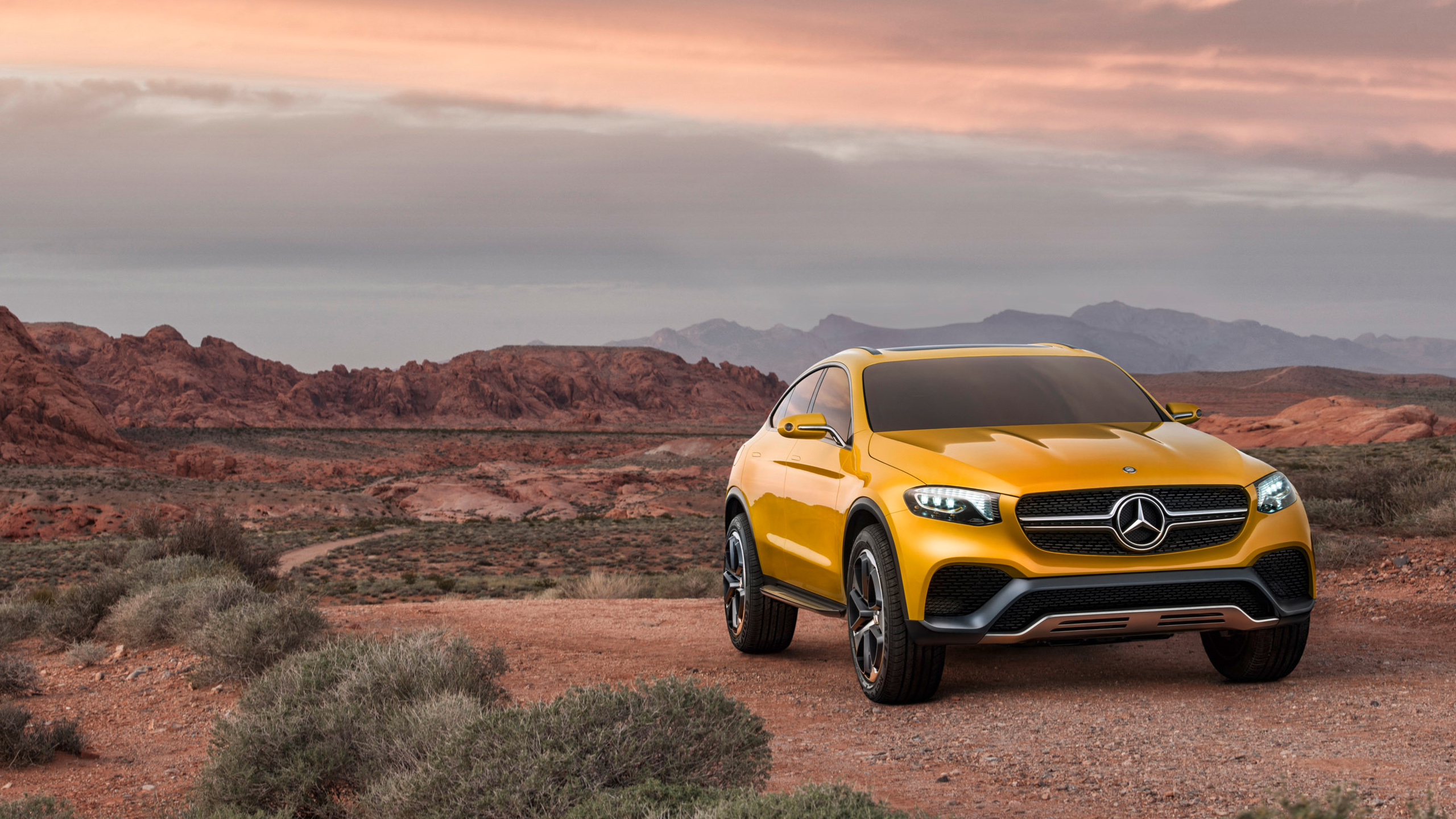 Bmw X4 Vs Benz Glc Coupe- WallpaperUse