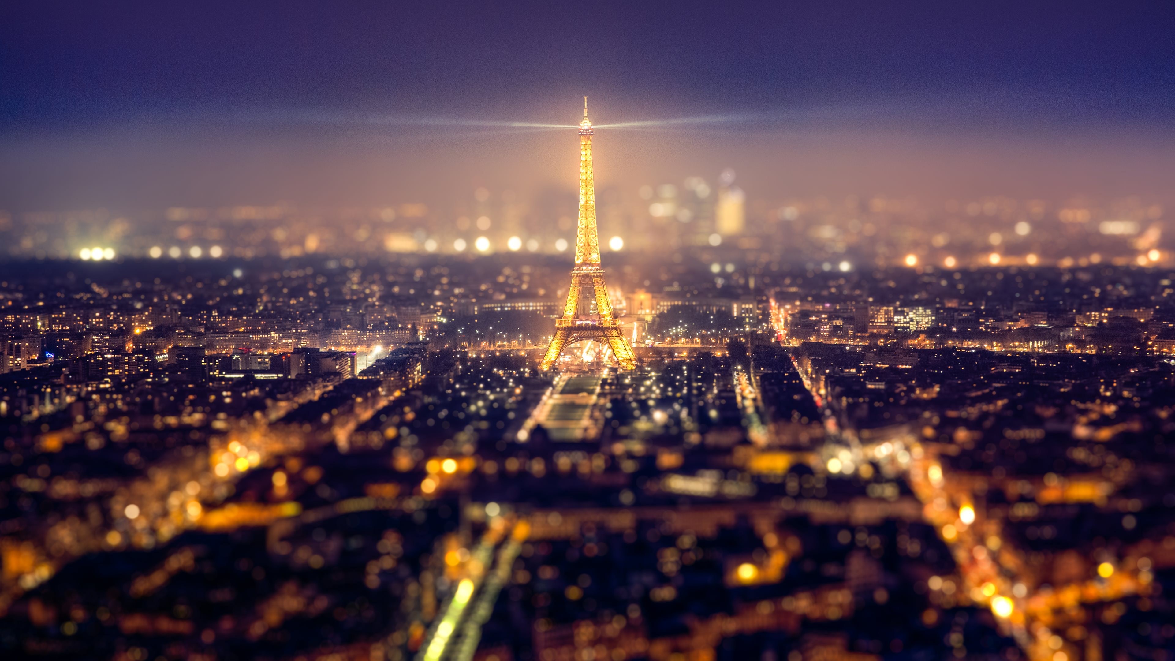 Paris Wallpaper 4k- WallpaperUse