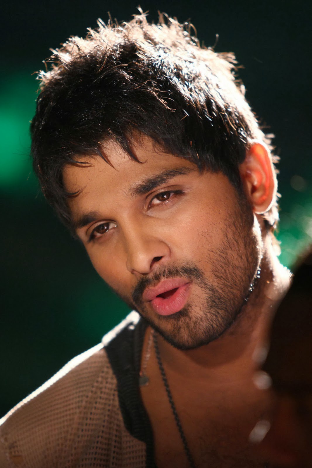 allu arjun hd wallpapers,hair,facial hair,hairstyle,chin,forehead ...