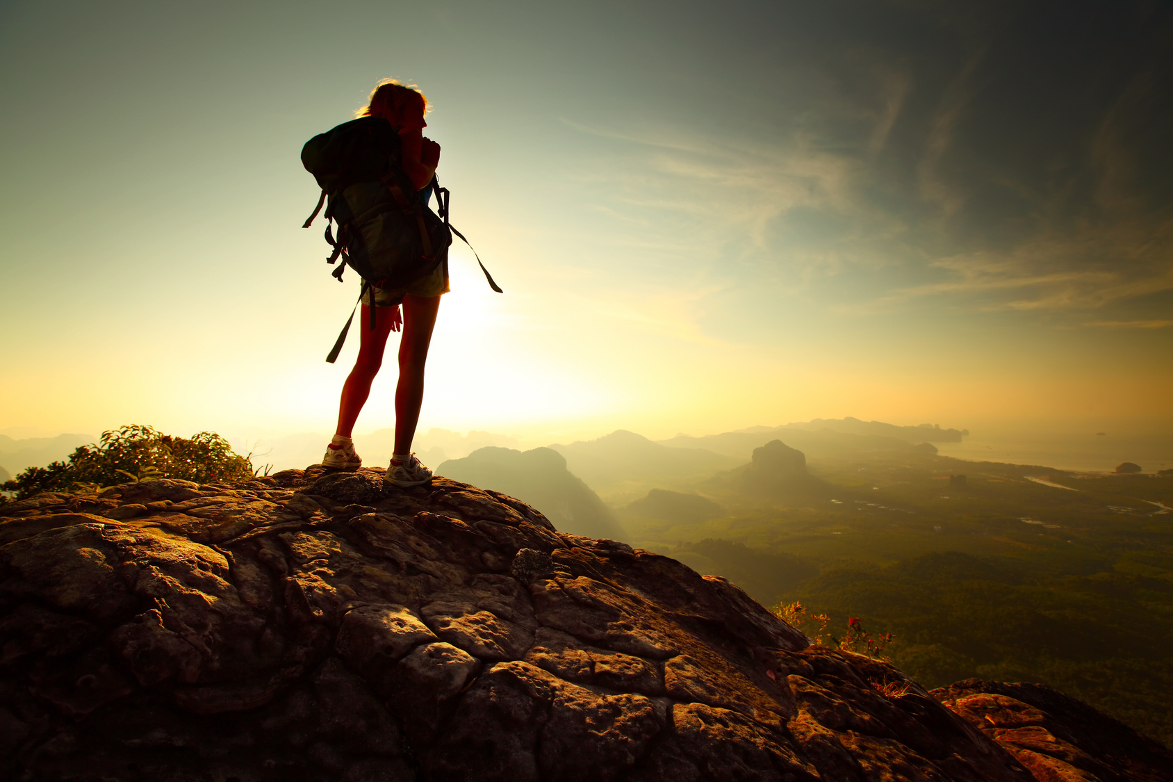 Traveller Wallpaper Hd- WallpaperUse