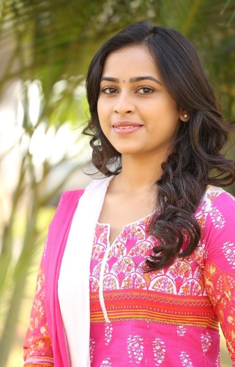 sri divya hd wallpaper,pink,photo shoot,magenta,photography,long hair ...