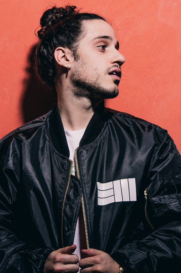 fondo de pantalla de russ,cabello,peinado,barba,cantante,retrato ...