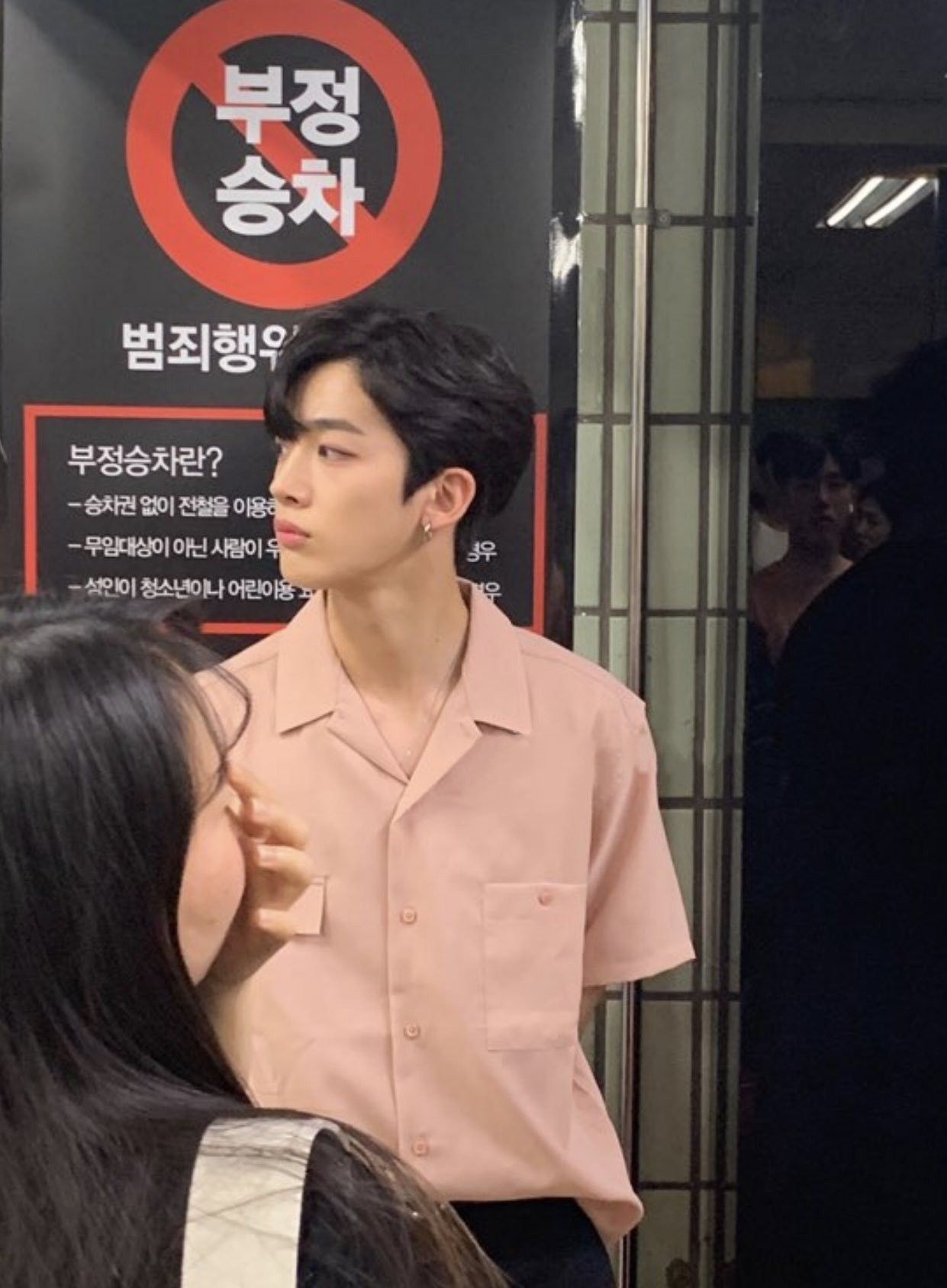 Yohan X1 Dark Icons- WallpaperUse